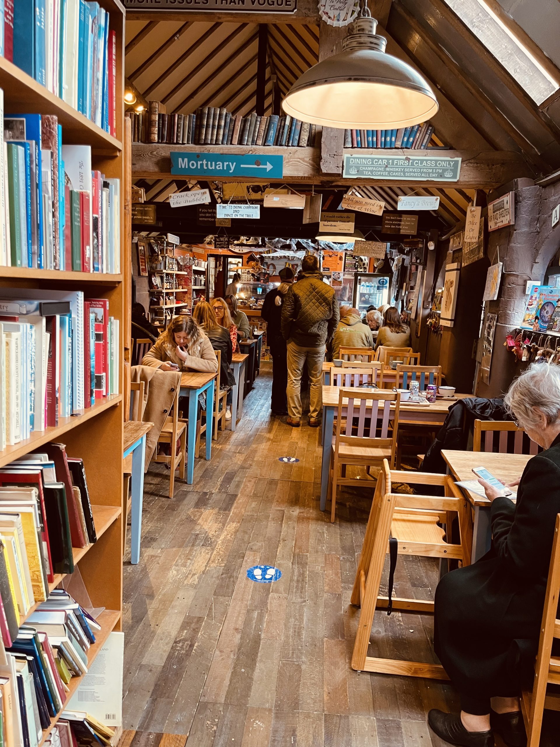 Astley Book Farm - Tea Leaves & Reads