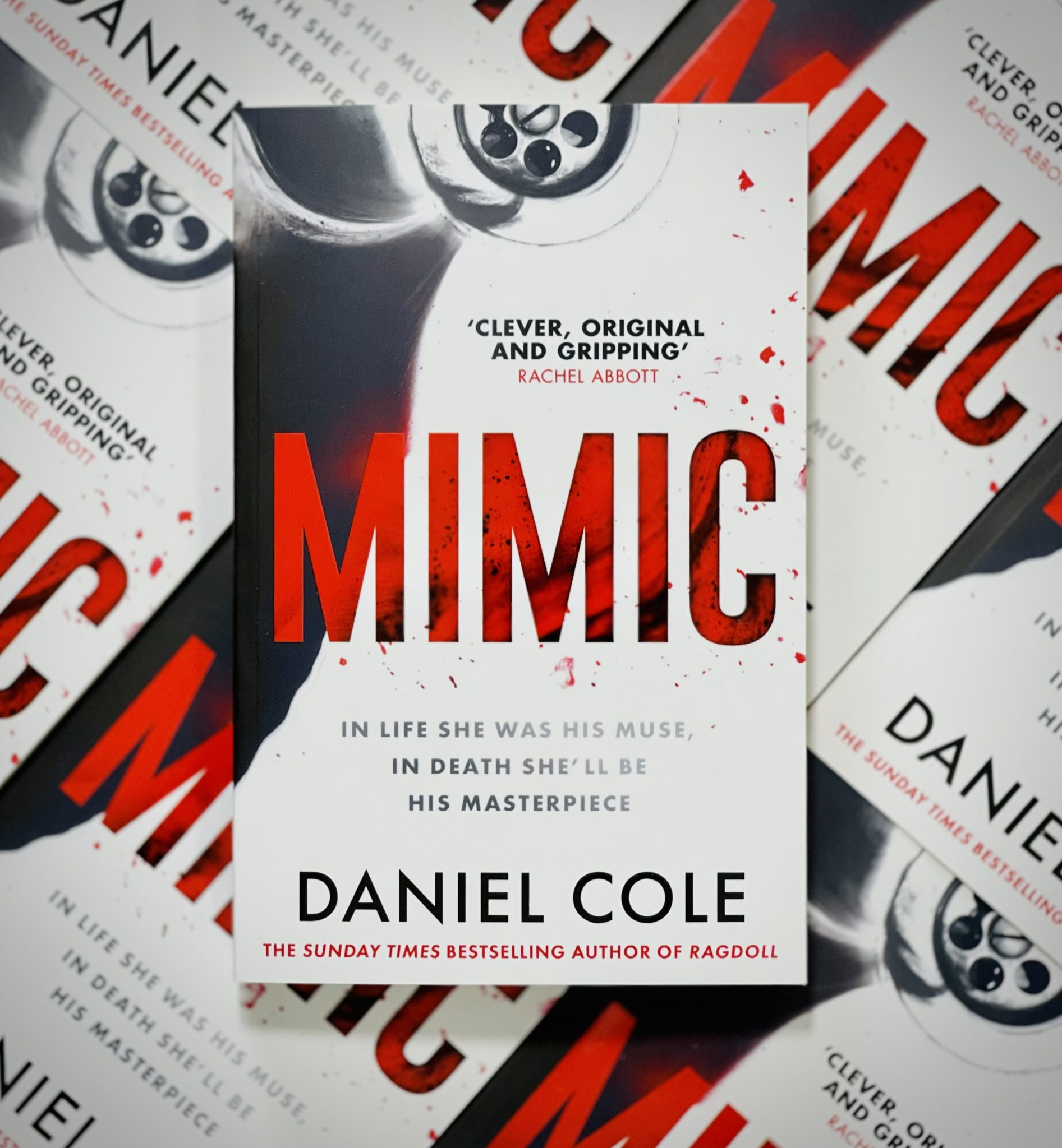 Mimic by Daniel Cole - Tea Leaves & Reads